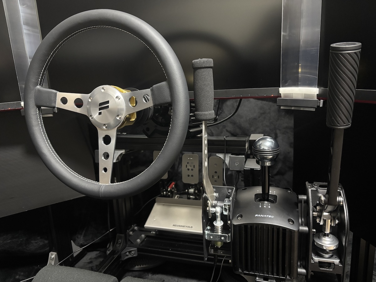 FANATEC Clubsport V2レビュー。V1.5ハンドブレーキとの比較も｜MASK｜ブログ｜ | MASK iRacing